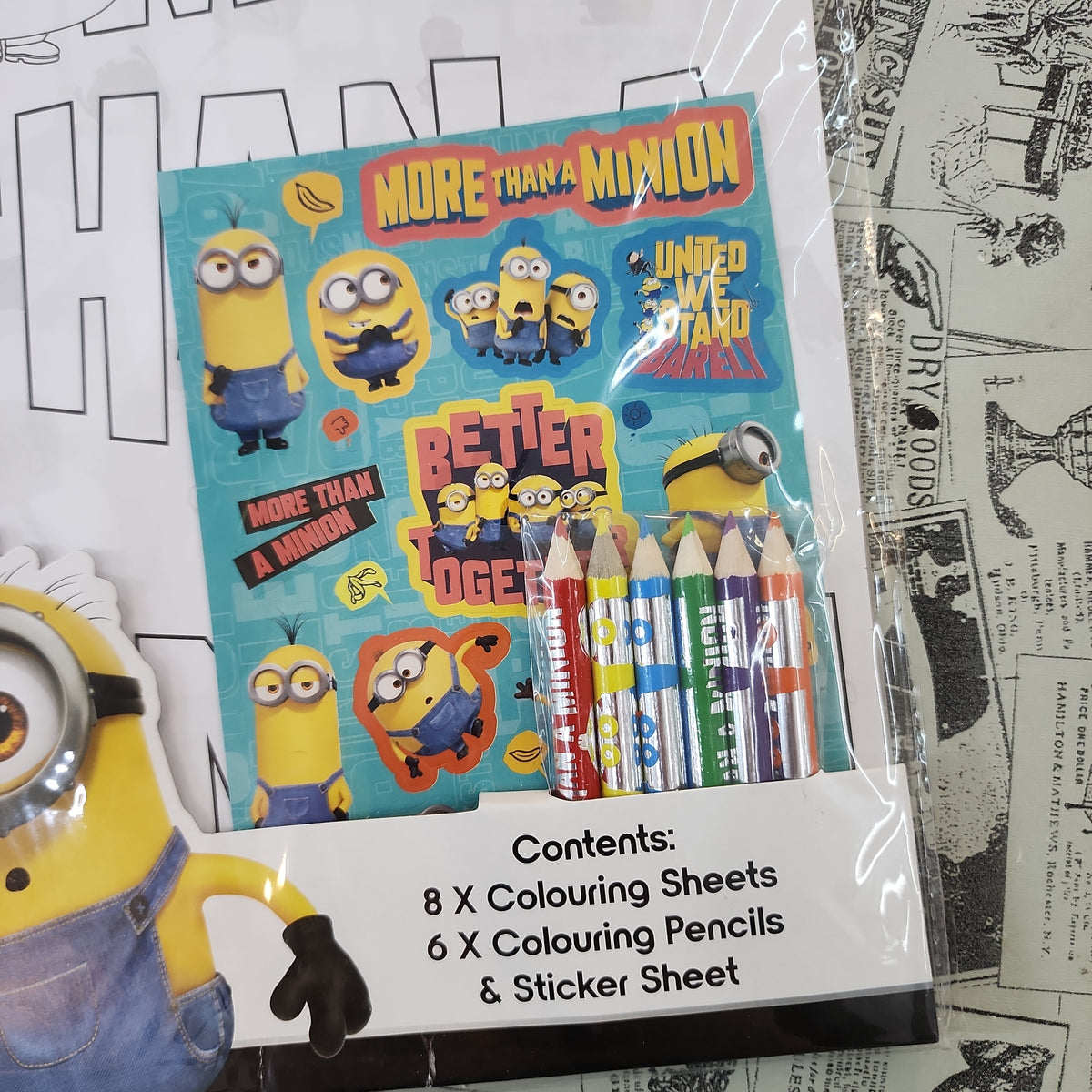 Minions Colouring Set – We Love Snacking 是叻進口零食,生活百貨店